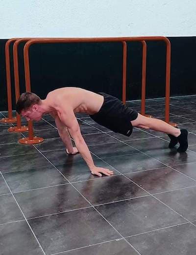 Pseudo push-ups - Exercise level intermediate